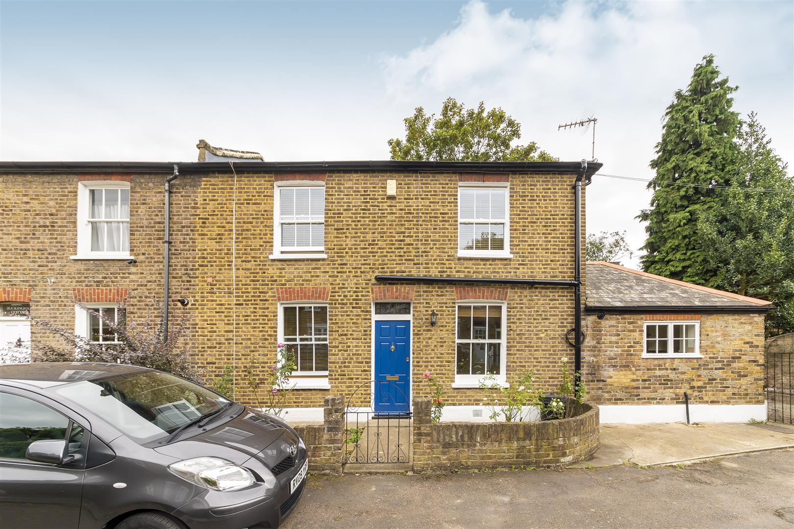 St Marys Place, Ealing, W5 – Helliwell and Company
